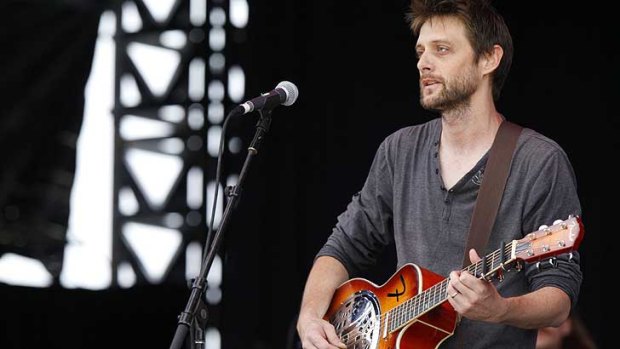 Shane Nicholson at Sonic Sessions