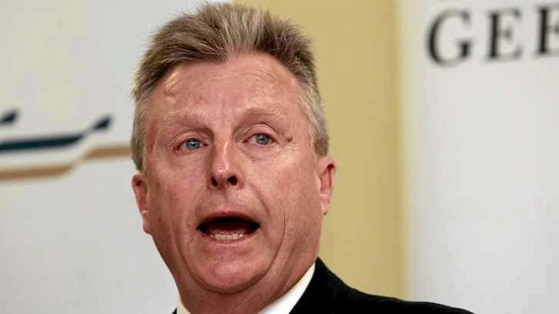 Geelong mayor resigns in tears