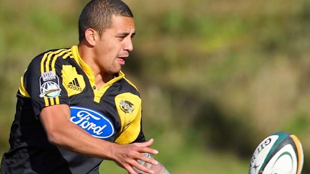 Maori star signs for Western Force and commits to Australia