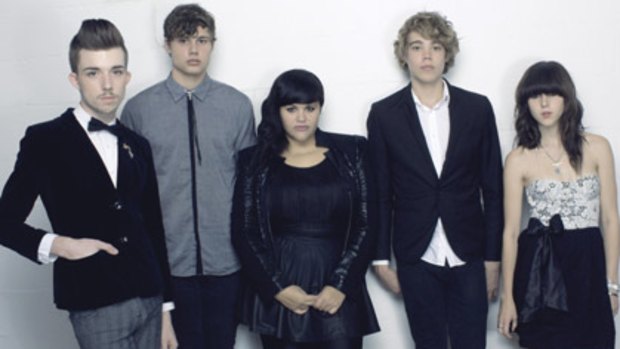 Operator Please Gloves Tour