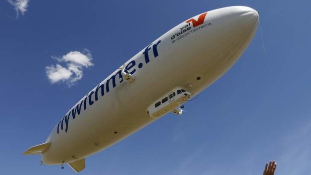 French Zeppelin takes to skies near Paris