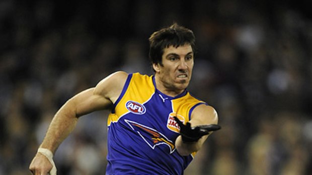 Quinten Lynch remains with West Coast