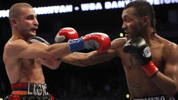 Darchinyan tamed in world bout