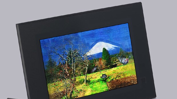 Casio picture frame turns digital photos into art