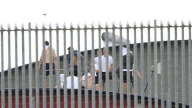 Toothbrush fury triggers prison riot