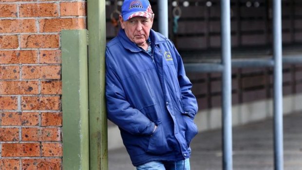 Trainer Bede Murray gets aboard Ideal Express