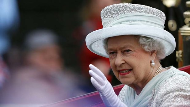 Queen 'humbled' by Jubilee celebrations