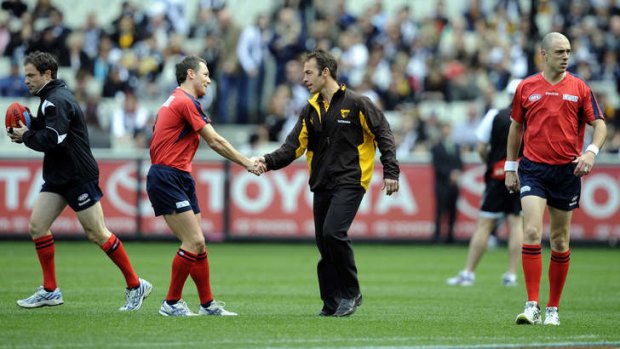 Record number of WA umpires finals-bound