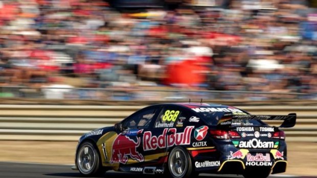 Craig Lowndes wins again in Launceston