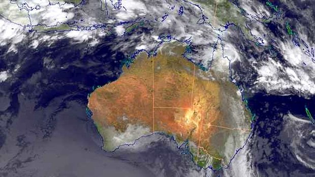 Dying cyclone Iggy brings heavy rain