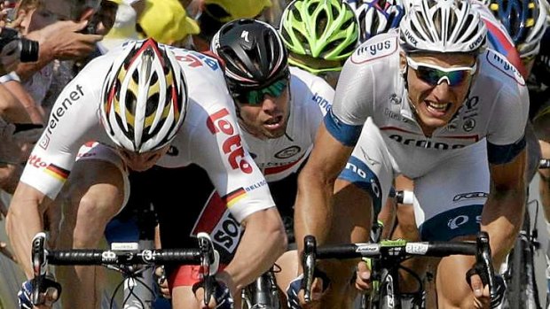 Angry fan hurls urine at Cavendish