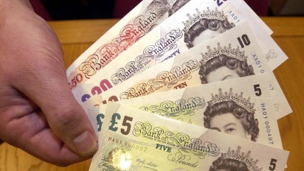 Pound surges as 'No' vote looks likely in Scotland