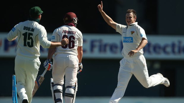 Ponting grabs first trophy with Tasmania