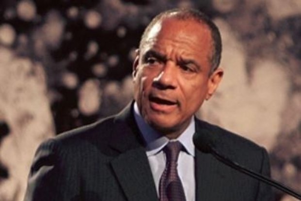 American Express CEO Kenneth Chenault steps down, Stephen Squeri to ...