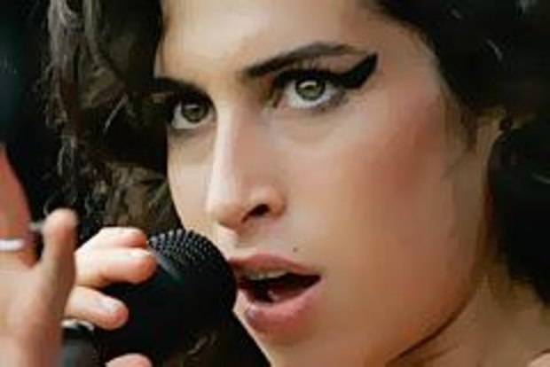 Amy Winehouses Topless Chaos