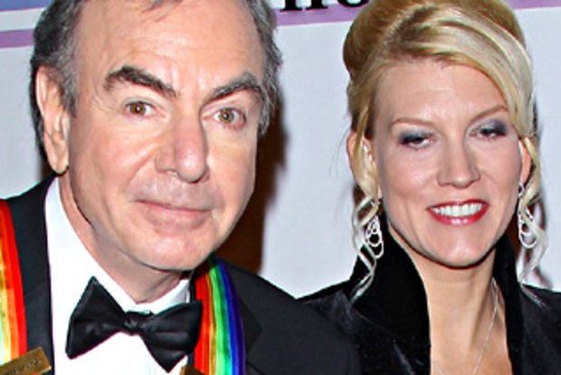 Neil Diamond marries his manager