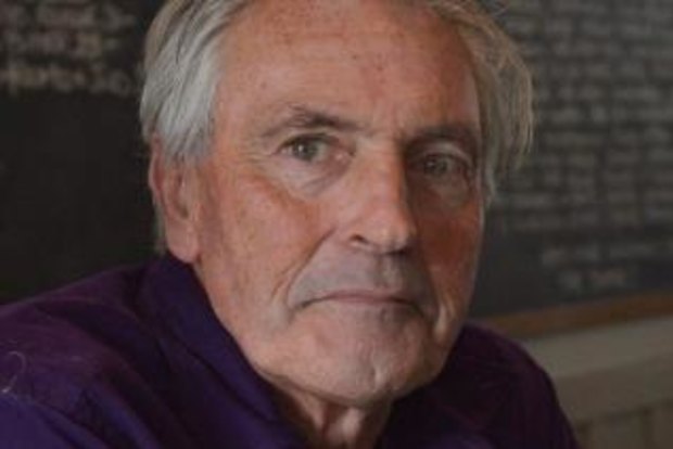 The sins and songs of Stephen Cummings