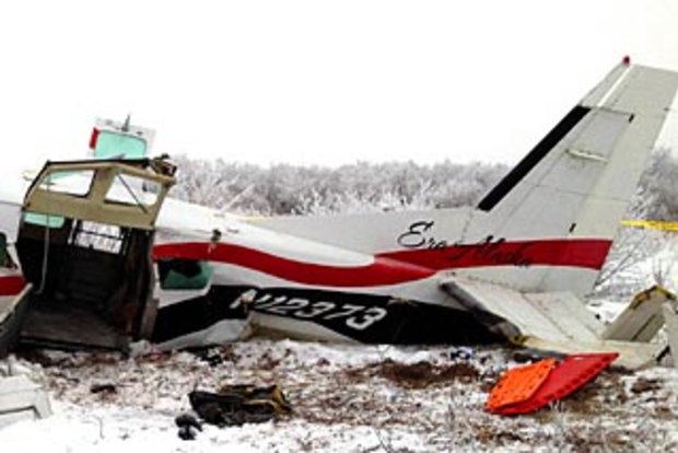 Plane crash survivor treks through snow to find help