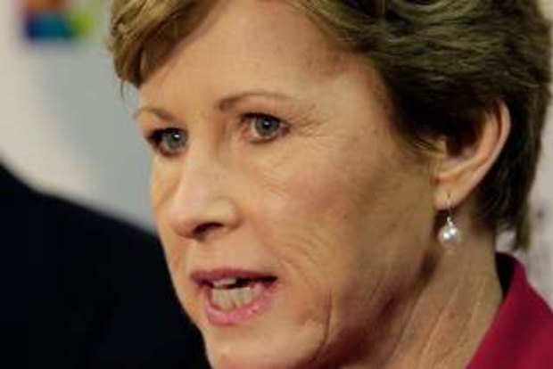 Milne says 'no regrets' over carbon decision