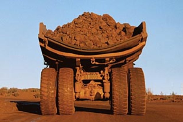 Mining boom fuels economic growth