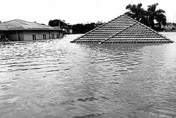 Historic photos of Brisbane's 1974 floods