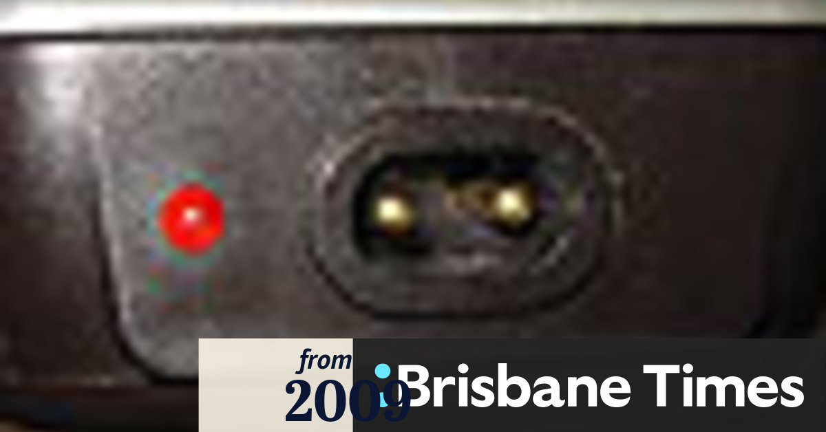 Taser-like device hidden in mobile phone