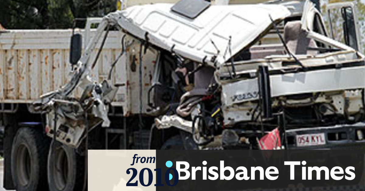 Fatal smash: truck hits truck then bus