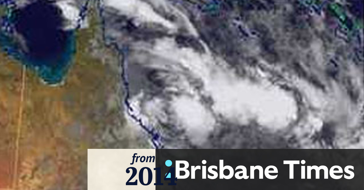 Cyclones expected to hit Queensland coast Monday 4am