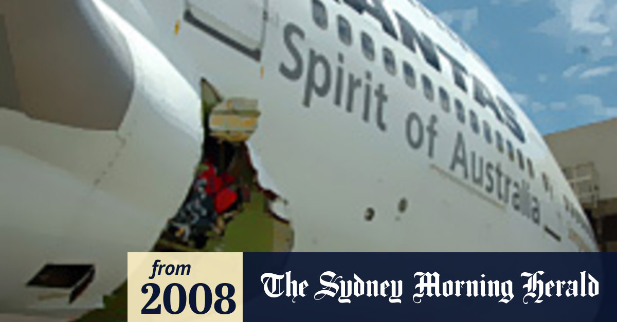 Oxygen bottles checked across Qantas' fleet after explosion