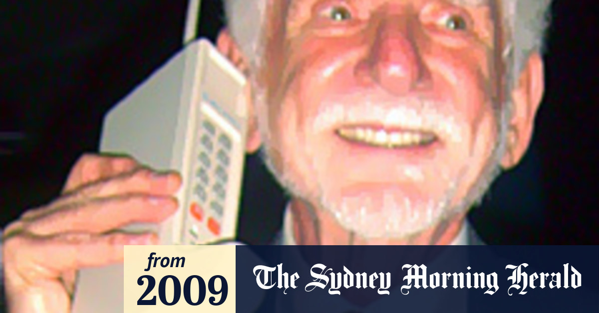 Mobile inventor says today's phones are too complex