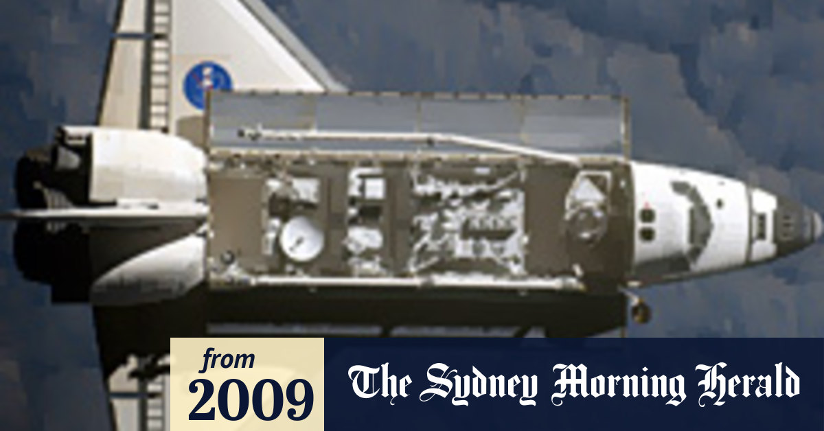 Astronauts finish first spacewalk