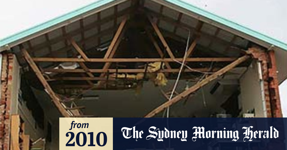 Cyclone Larry destruction