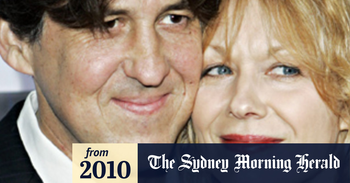 Crowe splits with wife