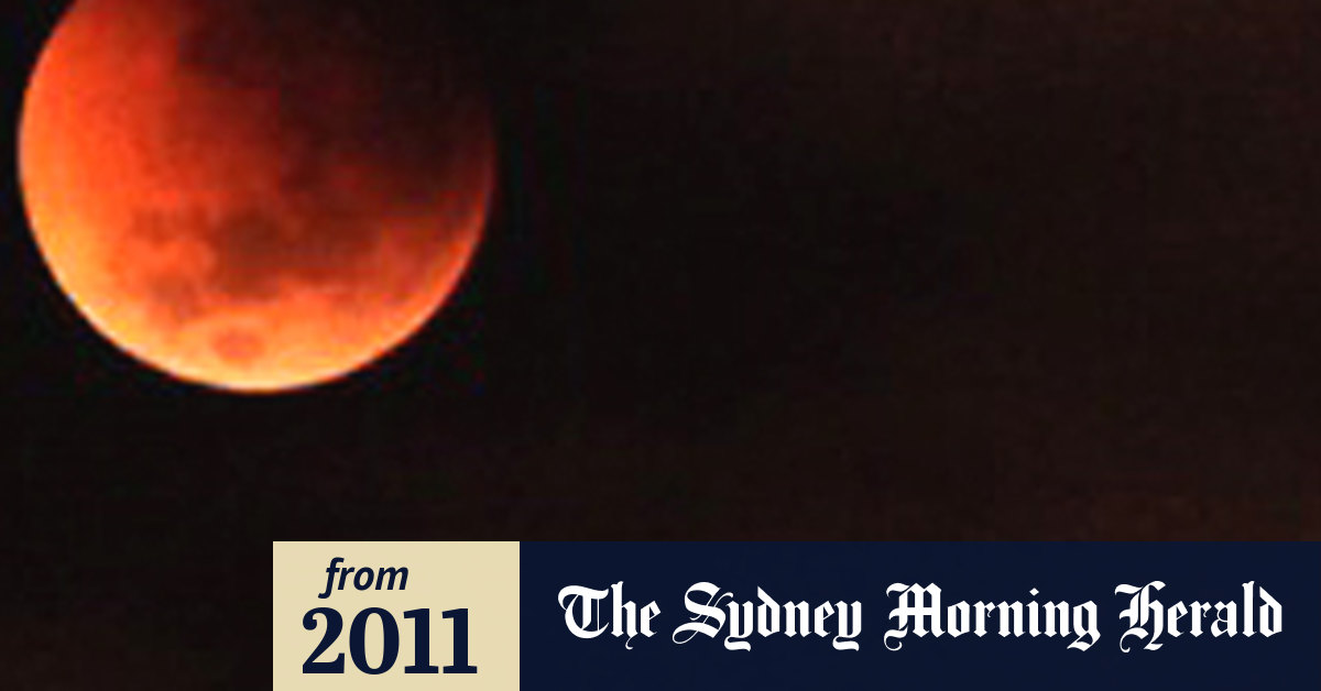Blood red moon shines over Sydney