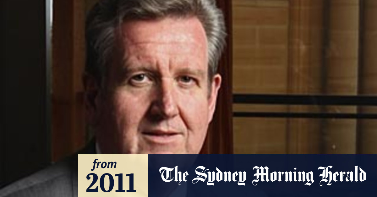 O'Farrell runs a quick hundred