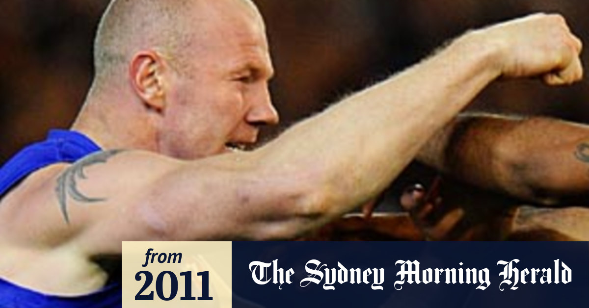 Barry Hall returns to professional sport - as a boxer