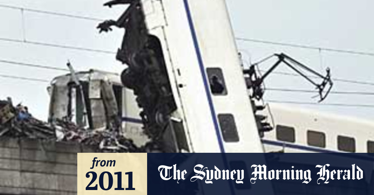 Bullet trains collision leaves 33 dead