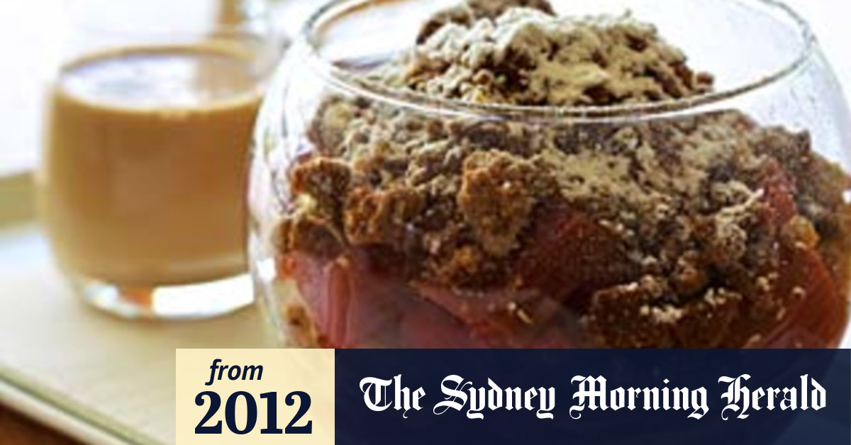 Three of a kind: fruit crumble