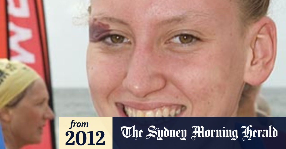 A quick dip as Jessica leaves other swimmers in her wake