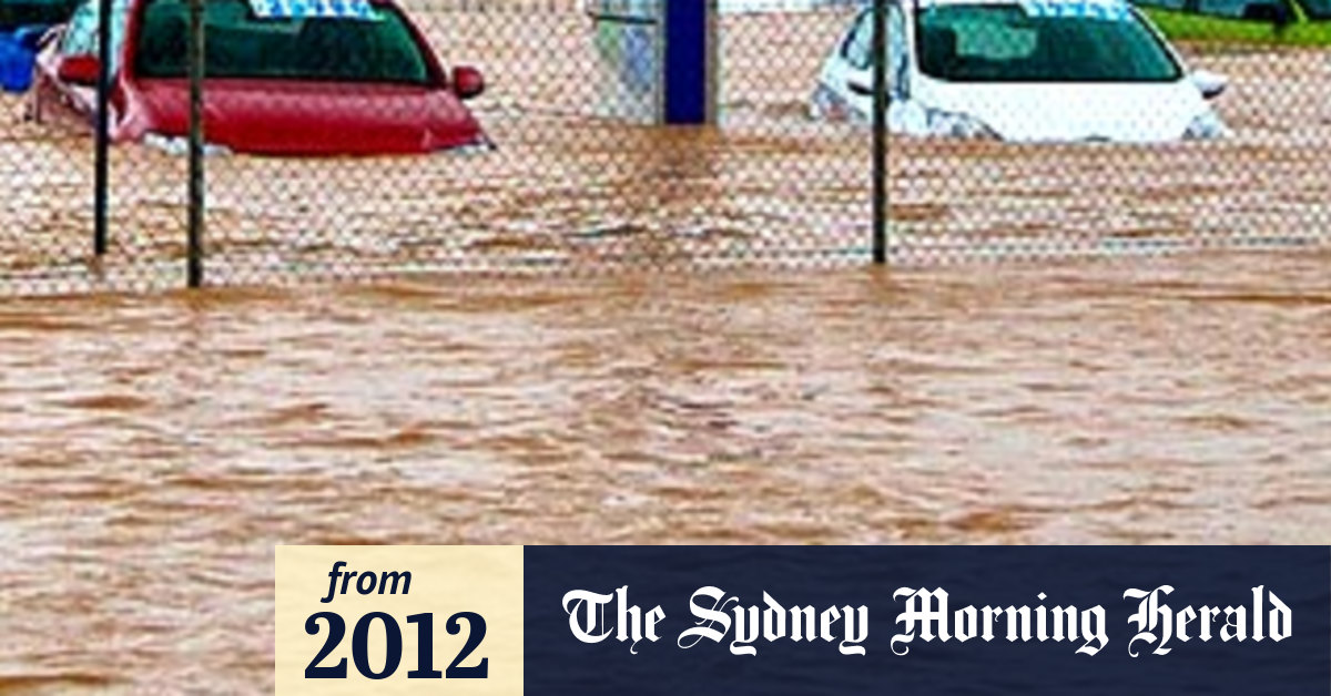 Moree isolated by flooding, says SES