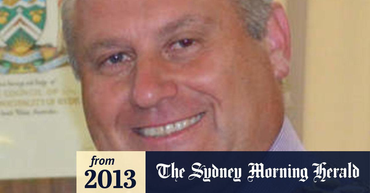 Ryde Mayor Roy Maggio banned from speaking to his staff