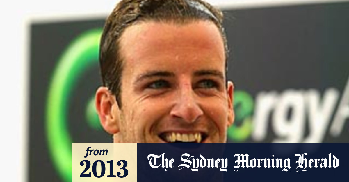 Magnussen qualifies fastest for semi-finals