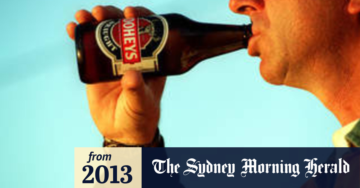 Alcohol in sport a 'mixed message'