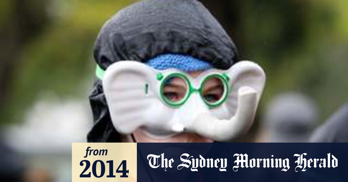 Melbourne Zoo East-West Protest