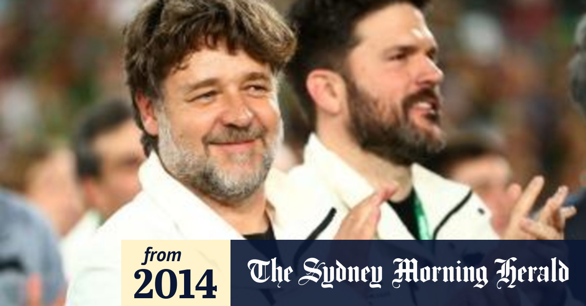 Russell Crowe labels Crown chief executive Rowen Craigie a 'pelican'