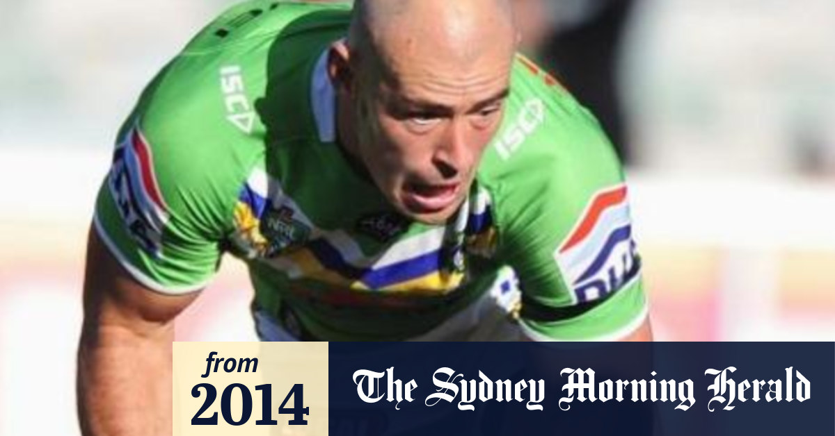 Greg Alexander calls on Canberra Raiders to find new halves combination