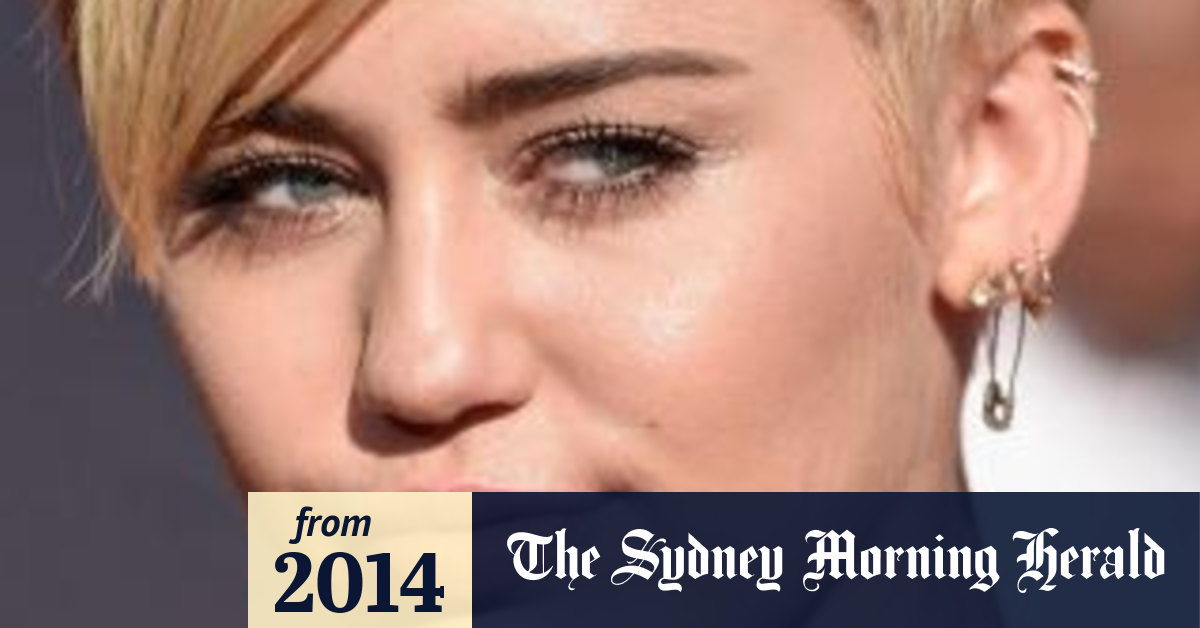 Miley Cyrus gets excited for Australian Bangerz tour as she touches ...