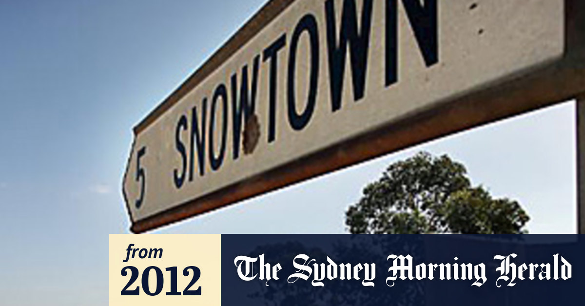 Snowtown bank and house up for sale