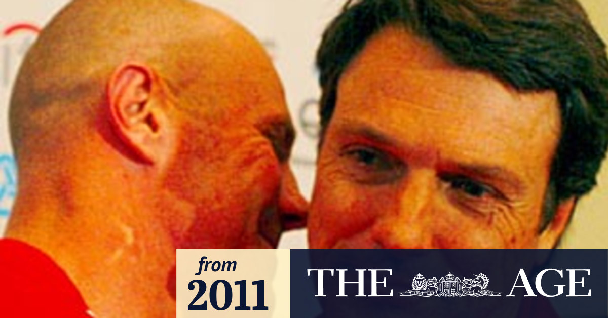 Roos, Hall deny 'rift'