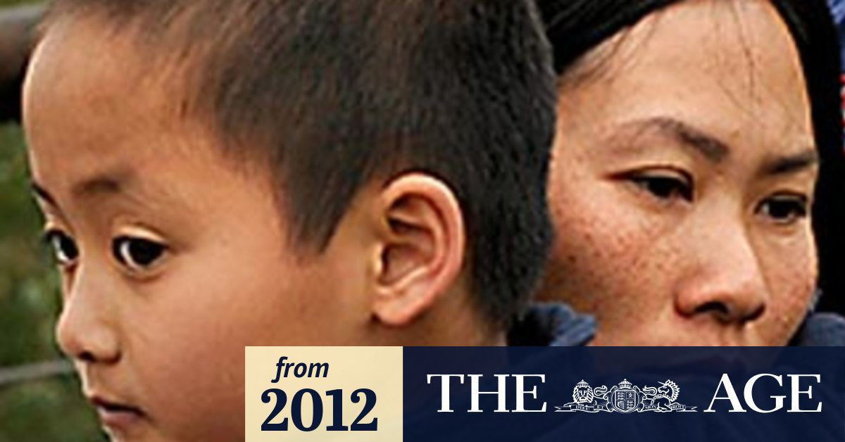 Cameraman races to rescue of missing Ryan